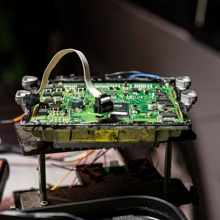 Porsche ECU Repair Dubai | Complete ECU Maintenance Service